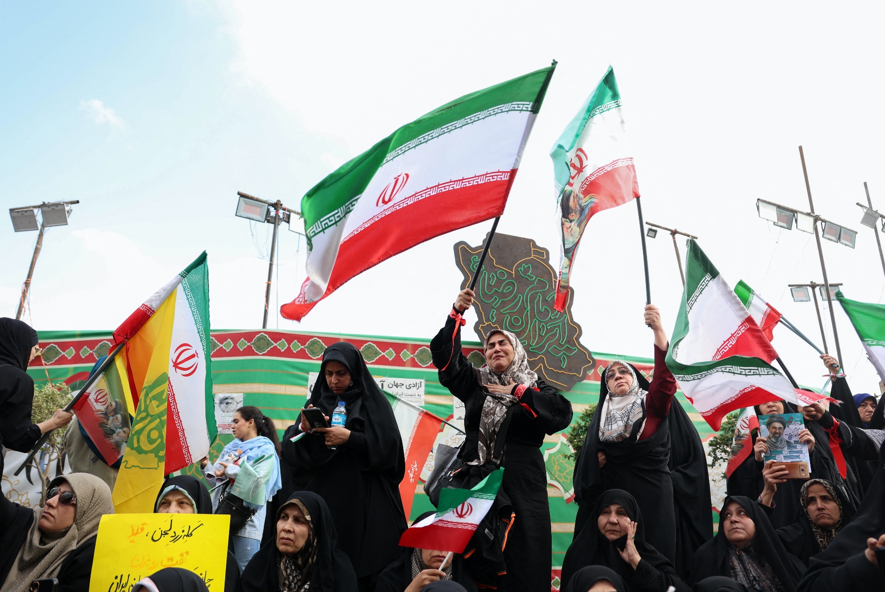 US, Iran trade threats but Trump says Tehran wants peace deal