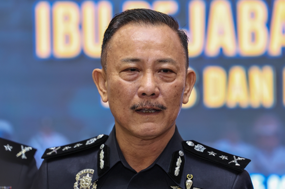 Johor cops investigate alleged altercation involving woman and black ...