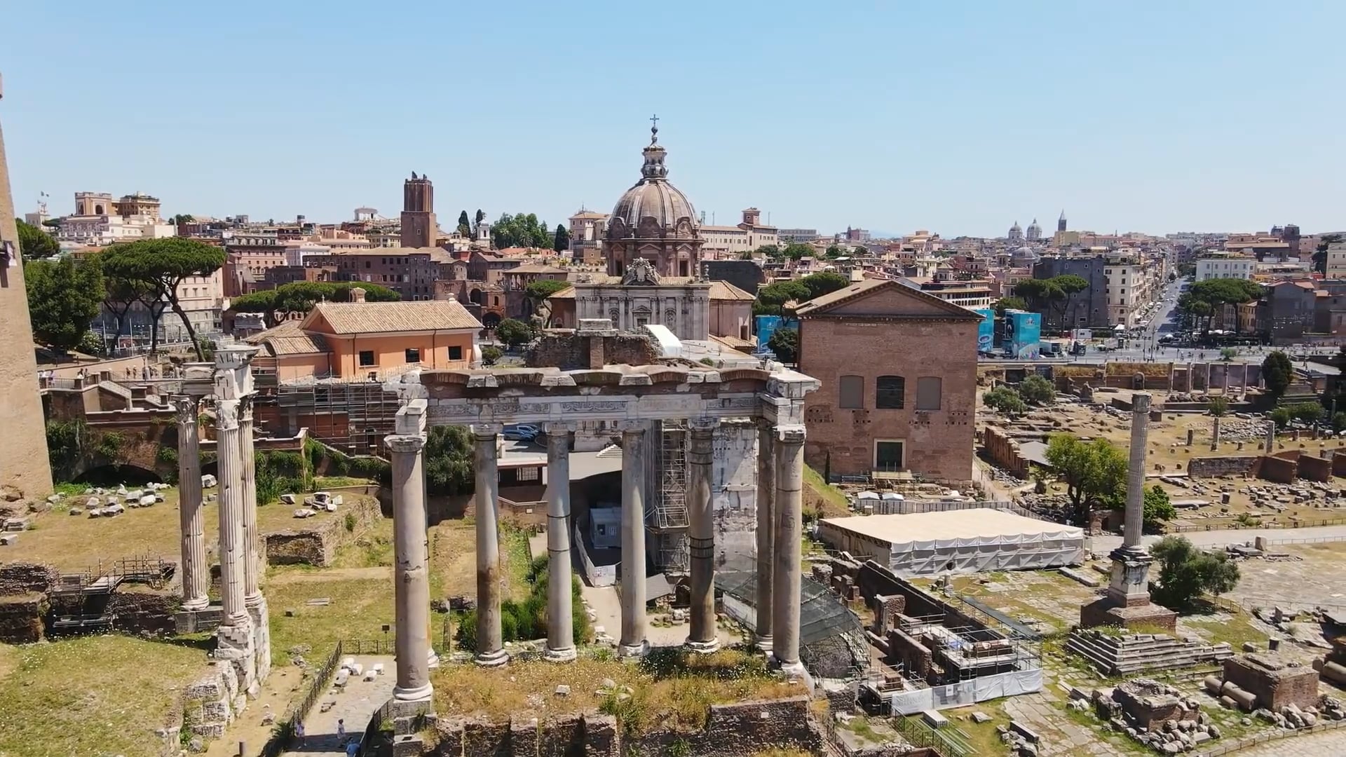 Forum Romawi: Tur drone di atas pusat sejarah Italia