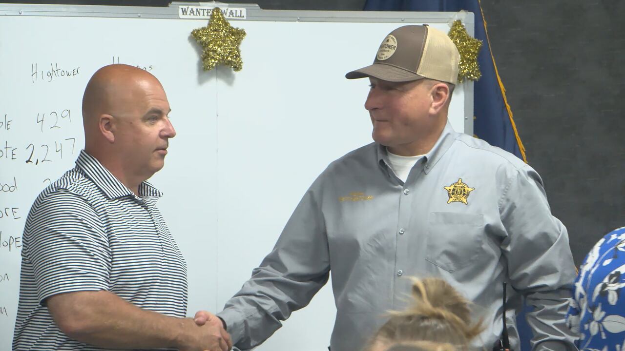 Hightower wins re-election as Warren County sheriff in landslide victory