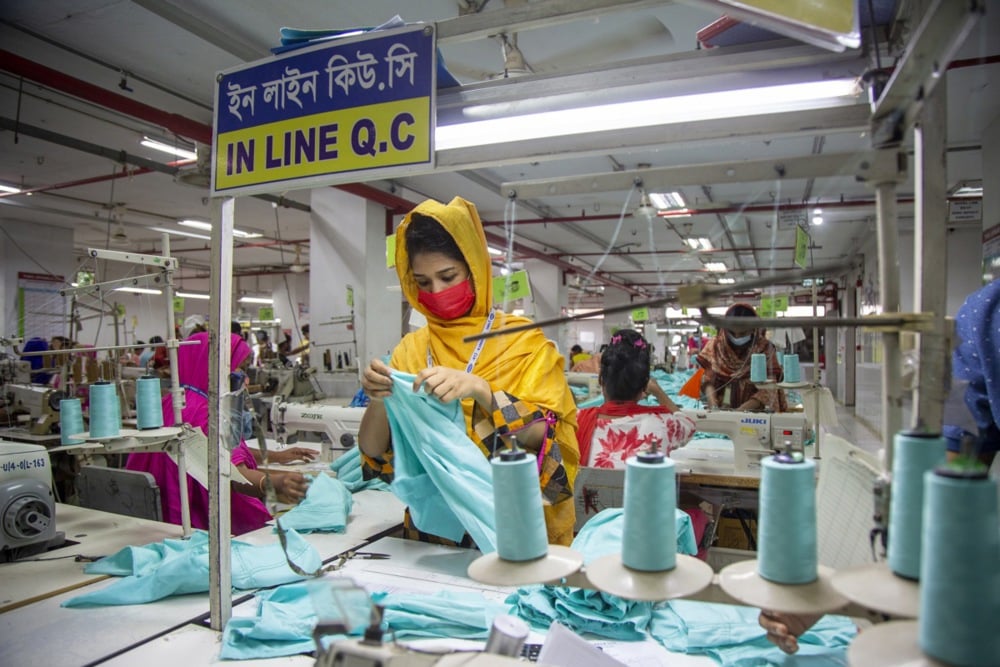 Heat exhaustion hits Bangladesh garment workers amid power cuts