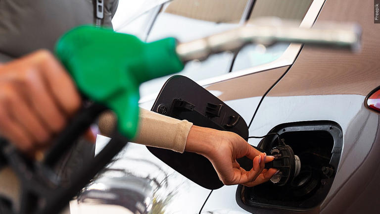 Oregon voters overwhelmingly reject measure to raise state gas tax