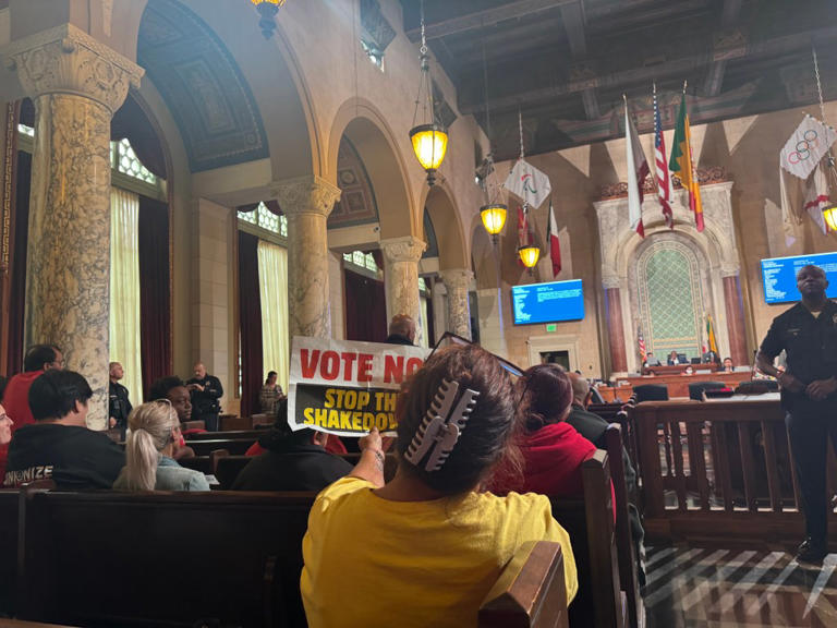 LA City Council cuts new deal on Olympic wage after business tax revolt