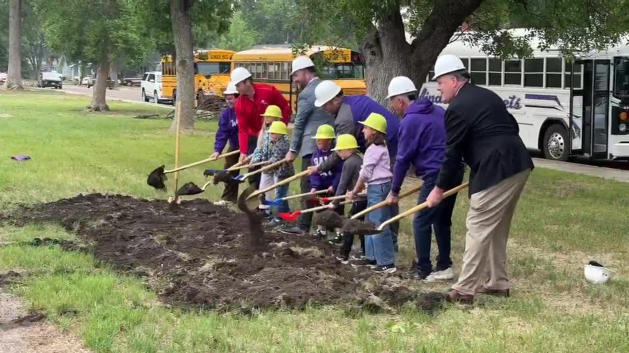 Minden Public Schools breaks ground for new elementary