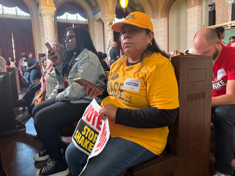 LA City Council cuts new deal on Olympic wage after business tax revolt