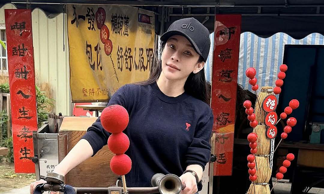 Taiwanese singer Landy Wen admitted to hospital in critical condition ...