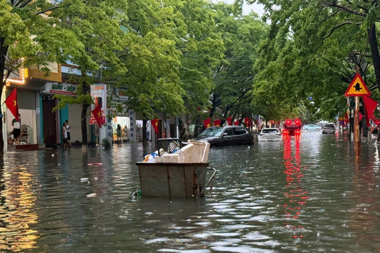 Heavy rains, whirlwinds cause $387,000 damage in Vietnam provinces