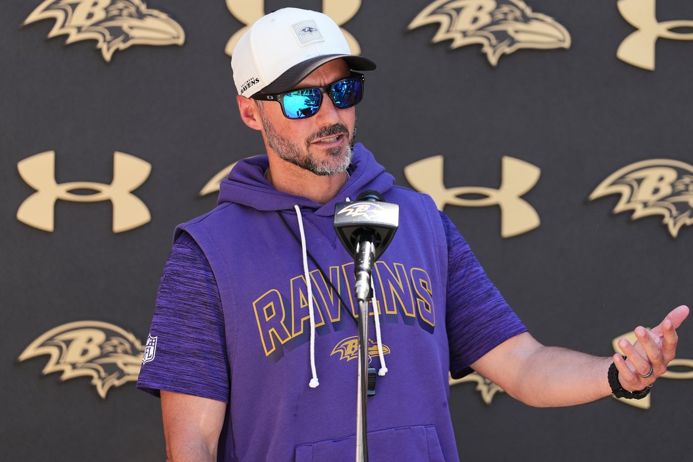 Ravens coach shrugs off Lamar Jackson's absence at voluntary practice ...