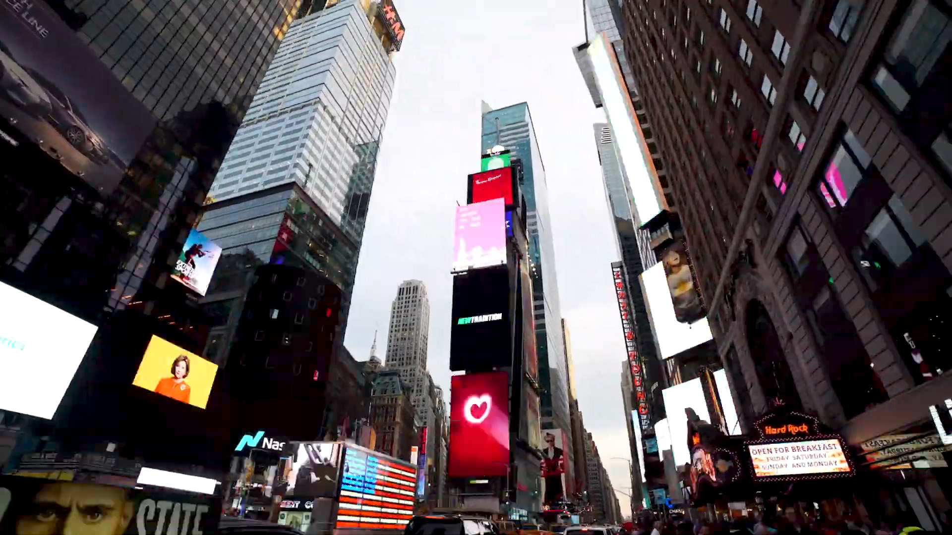 Which landmarks should you visit in New York City?