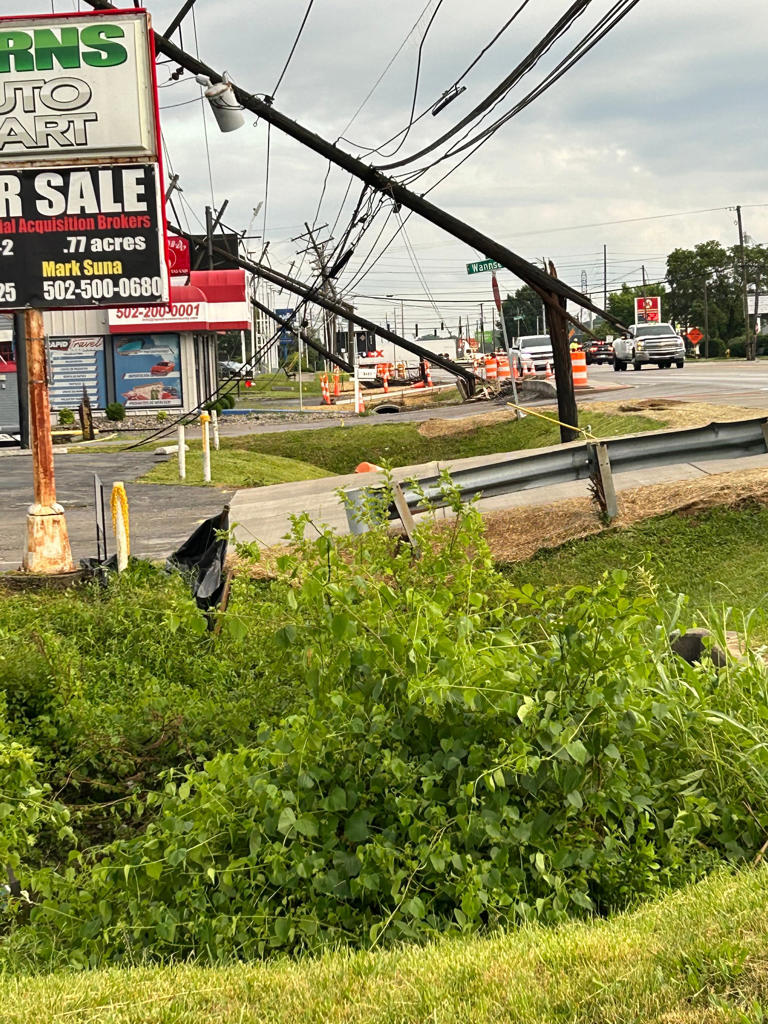 Storms cause damage and outages along Preston Highway, snaps electric poles