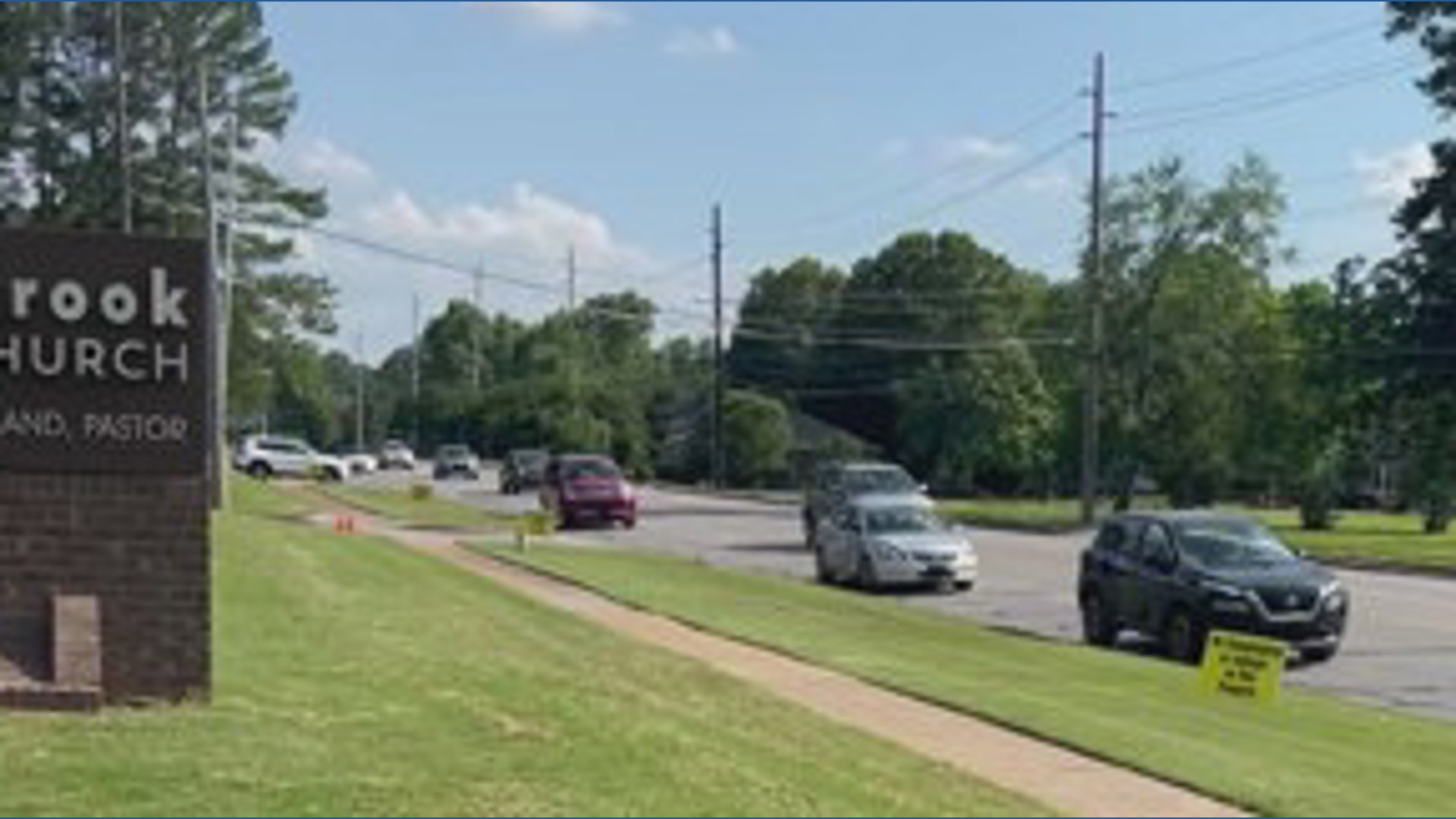 Hundreds of Huntsville voters went to Willowbrook Church to cast their ...