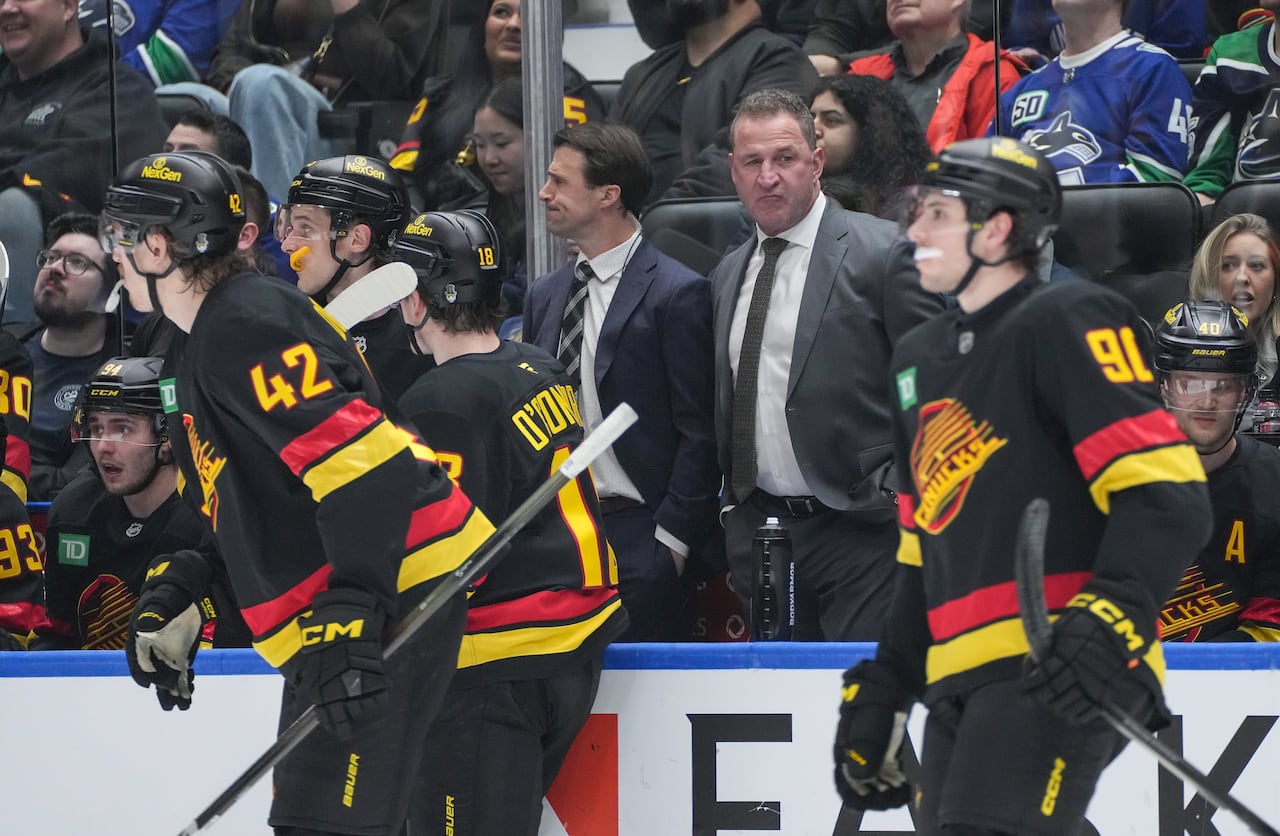 Malhotra in the mix for Vancouver Canucks head coach after Foote cut loose