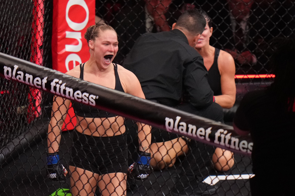 Rousey's return draws US-record MMA viewership for Netflix