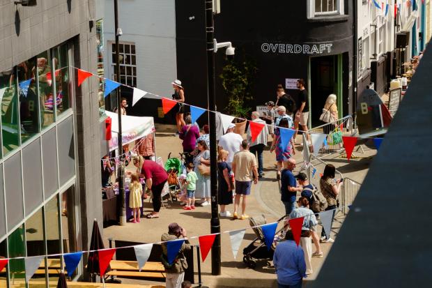 Market set to return just weeks after closure