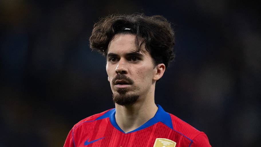 Transfer rumors: Salah considers La Liga move; Arsenal’s Barcola boost