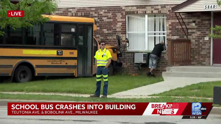 School bus collides with apartment building in Milwaukee