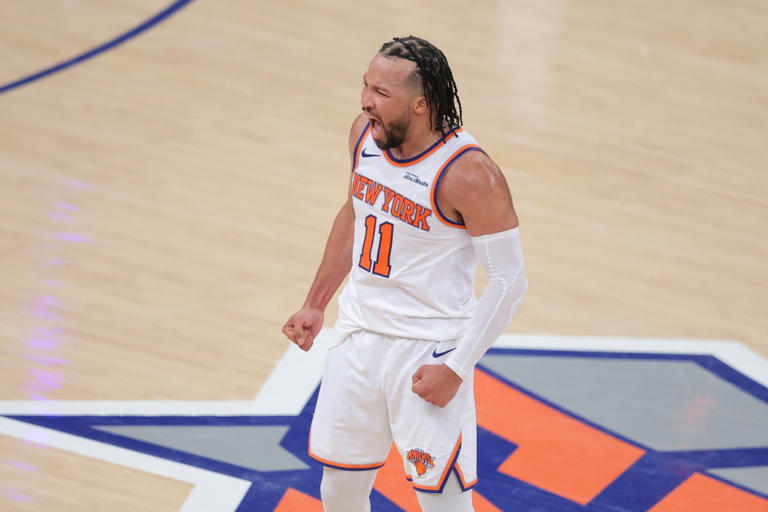 Knicks pull off insane rally to beat Cavaliers in thrilling OT Game 1 win