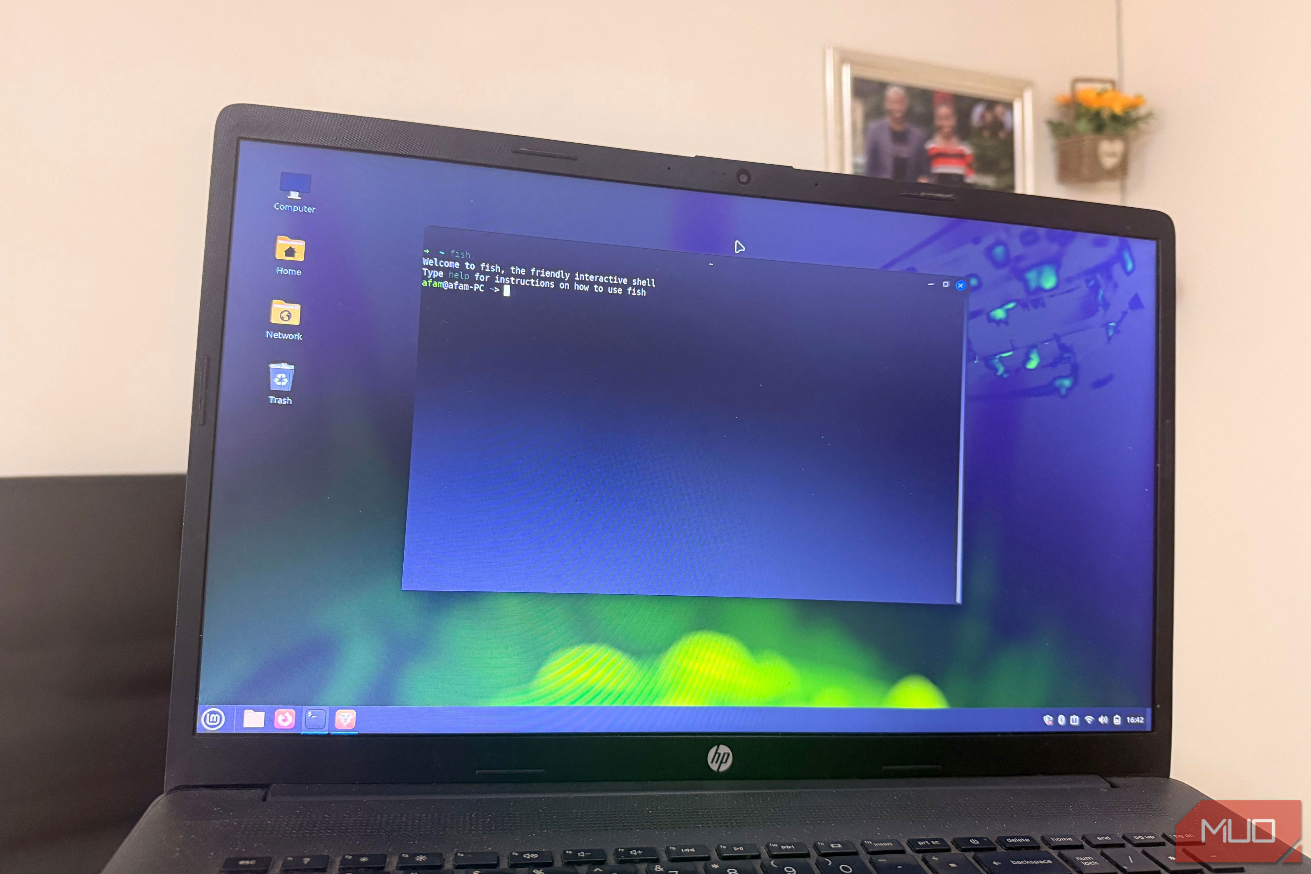 This Linux shell gives you the terminal features Bash forgot to add