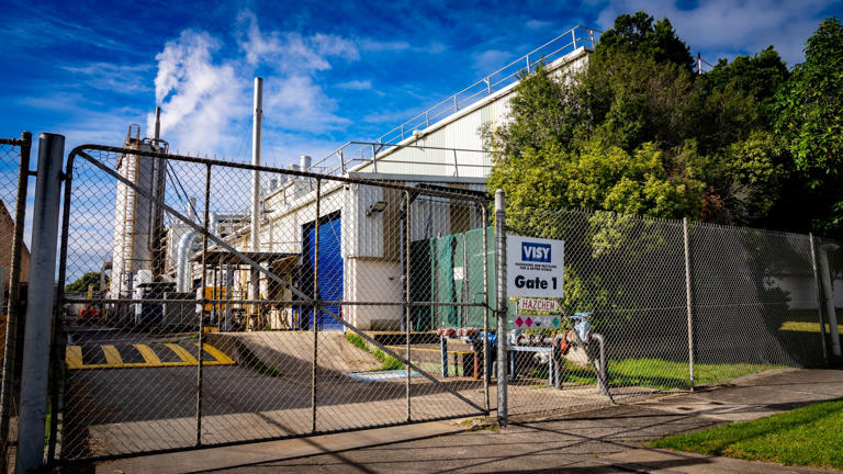 Visy recycling plant still leaves smell over Reservoir after years of ...