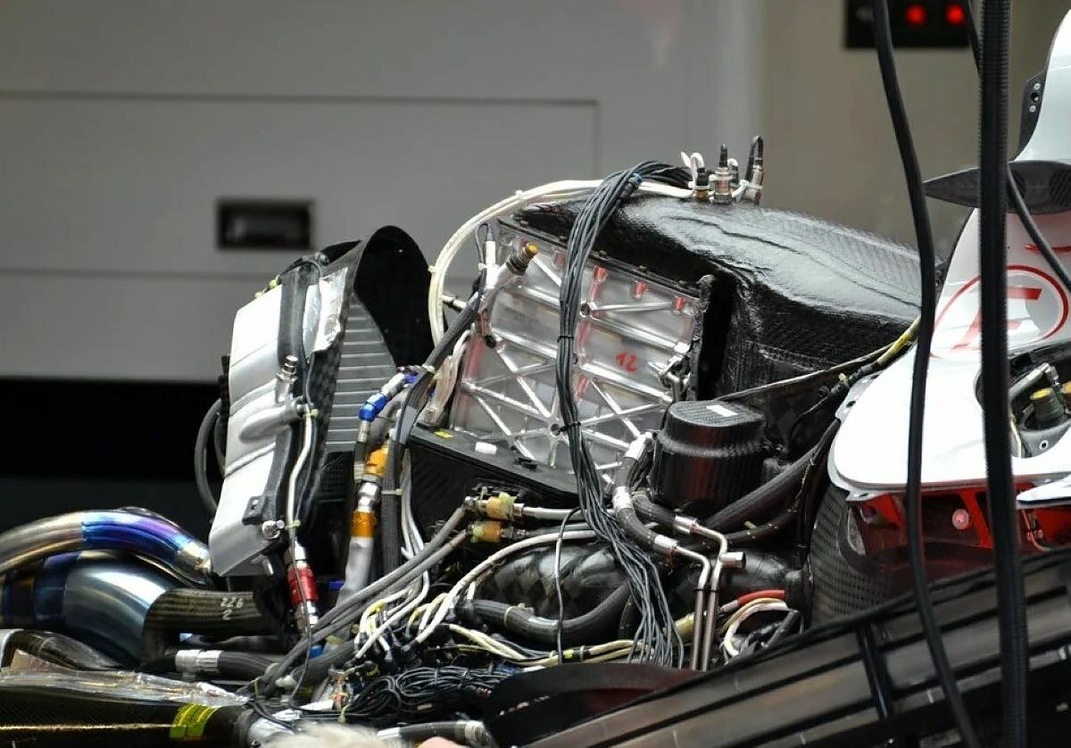 Clamoroso: Red Bull-Ford davanti: Mercedes e Ferrari potranno ...