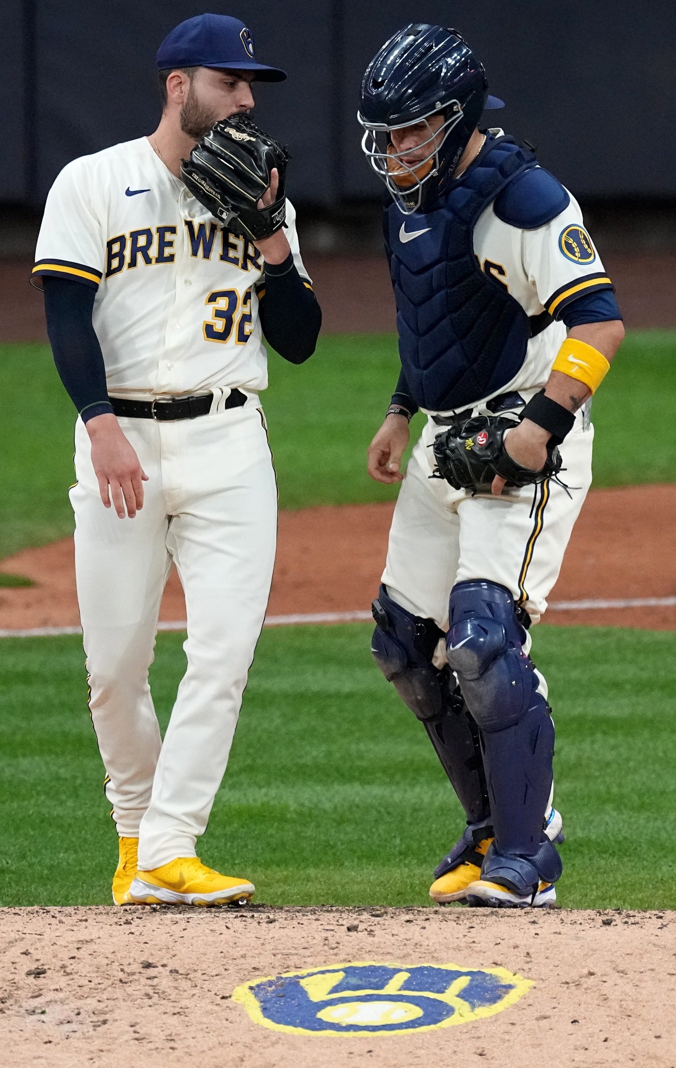 Milwaukee Brewers DFA recently called-up pitcher to make room for ...
