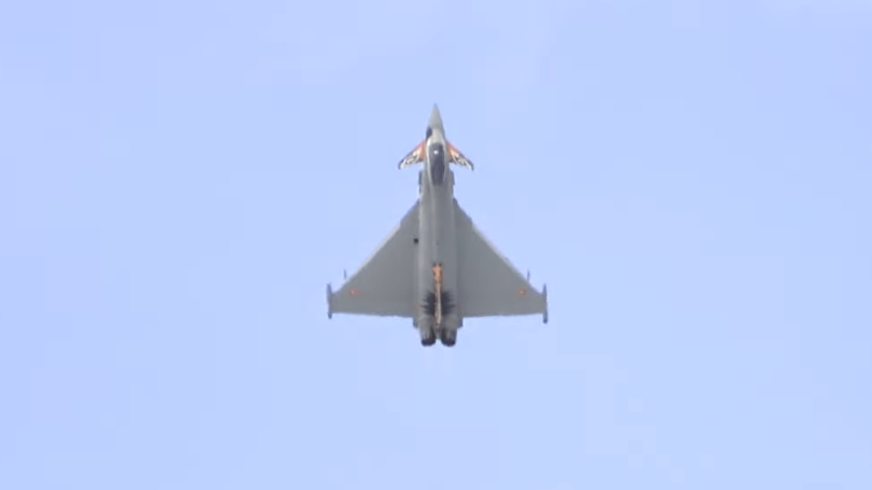 Watch a Spanish Eurofighter go vertical - then it vanishes into the sky