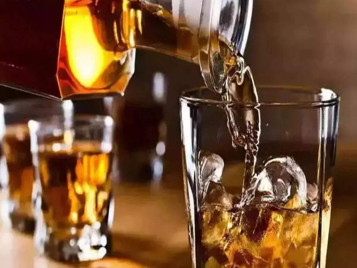 SC issues notice to Centre on plea seeking ban on alcohol sales in ...