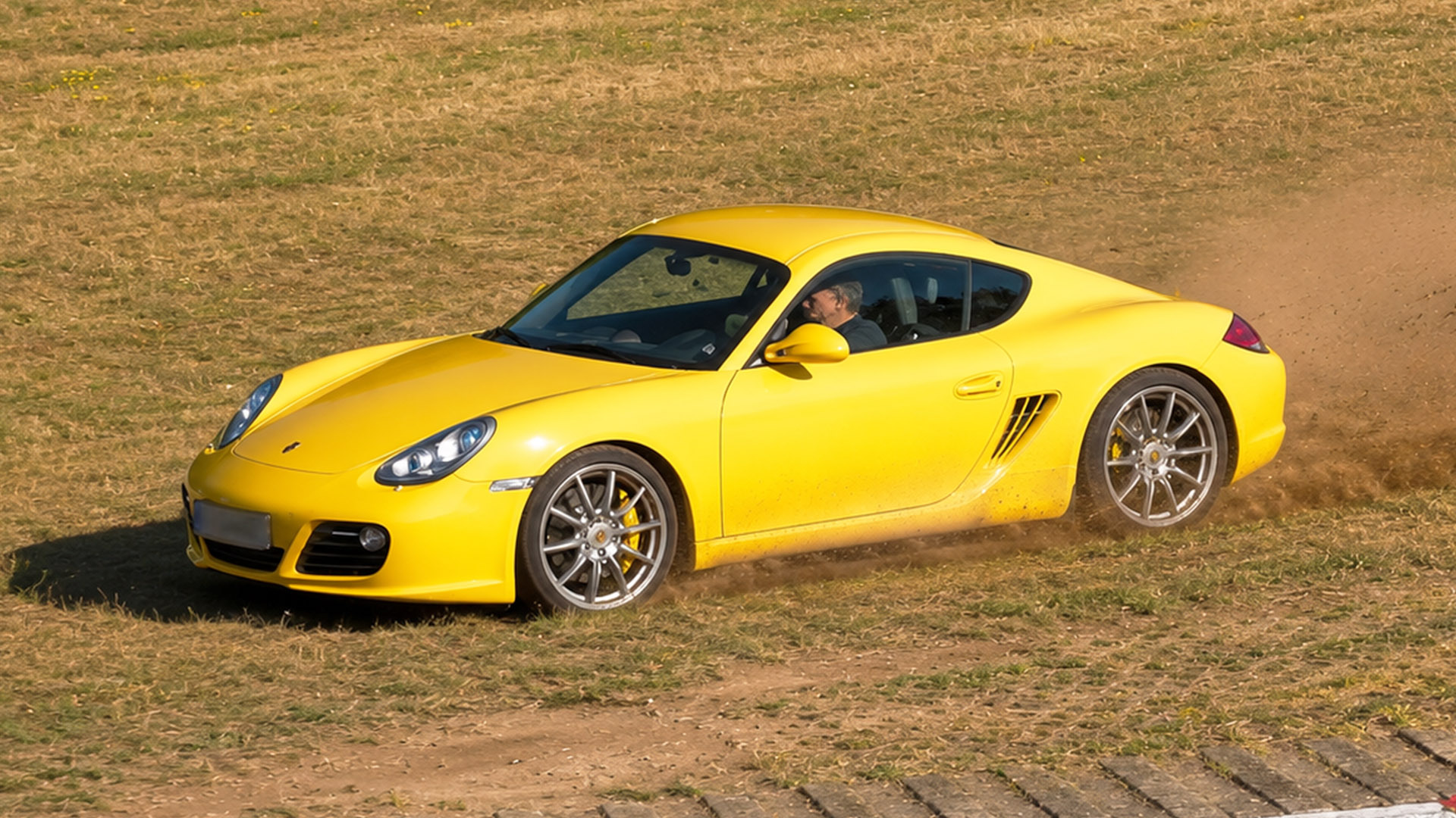 Fahrer geriet nach verfehlter Nordschleifen-Linie ins Gras