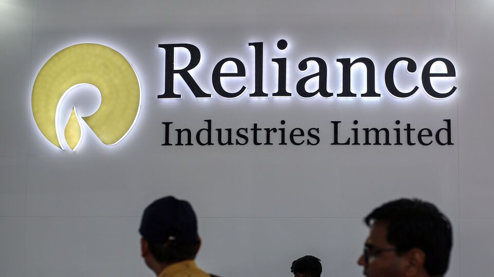Reliance Industries share price rises 2.5% despite stock market crash ...