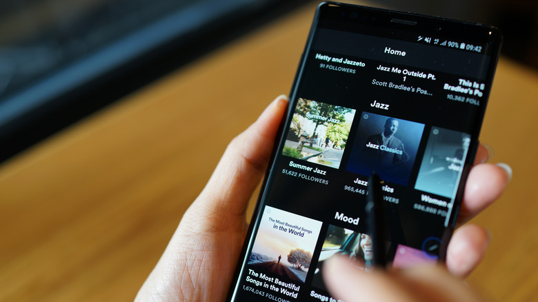 5 Spotify features you can use to find your next playlist