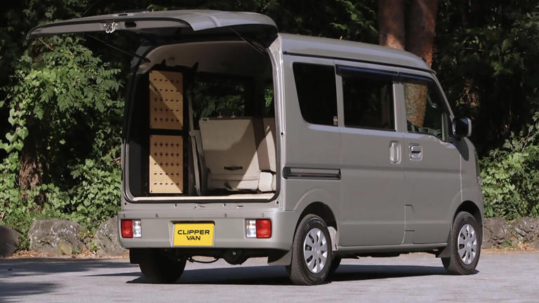 Neuer Mini-Camper von Nissan: Löcher in der Wand schaffen viel Platz