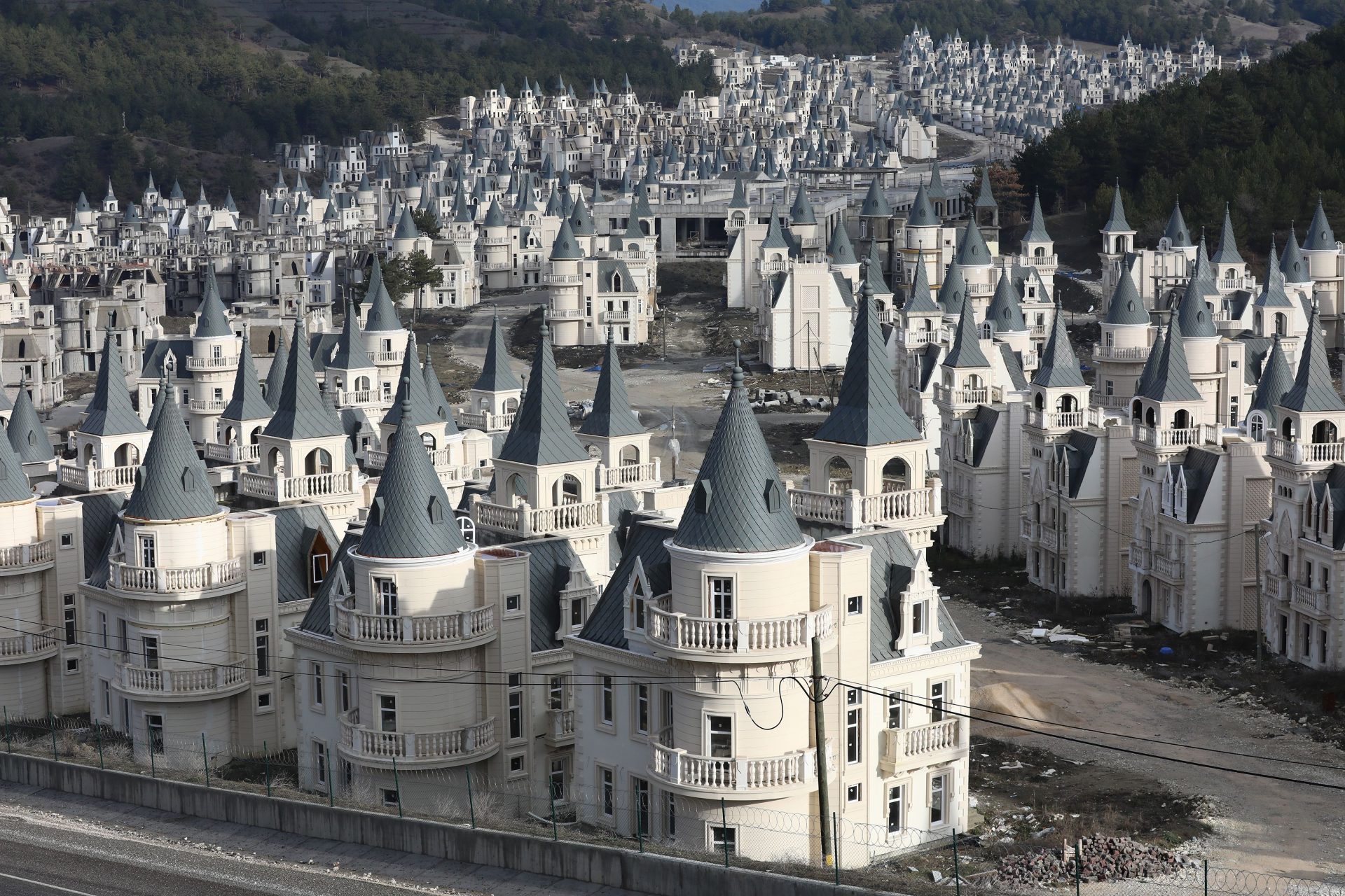 The 587 abandoned Disney-style castles in a ghost town