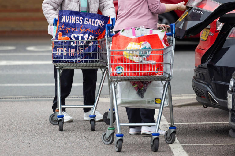 Supermarket bosses label egg, milk and bread price caps as 'preposterous'