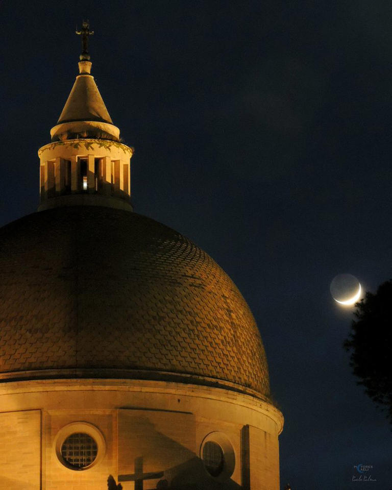 Tonight it's Jupiter's turn to meet the crescent moon, with Venus low ...