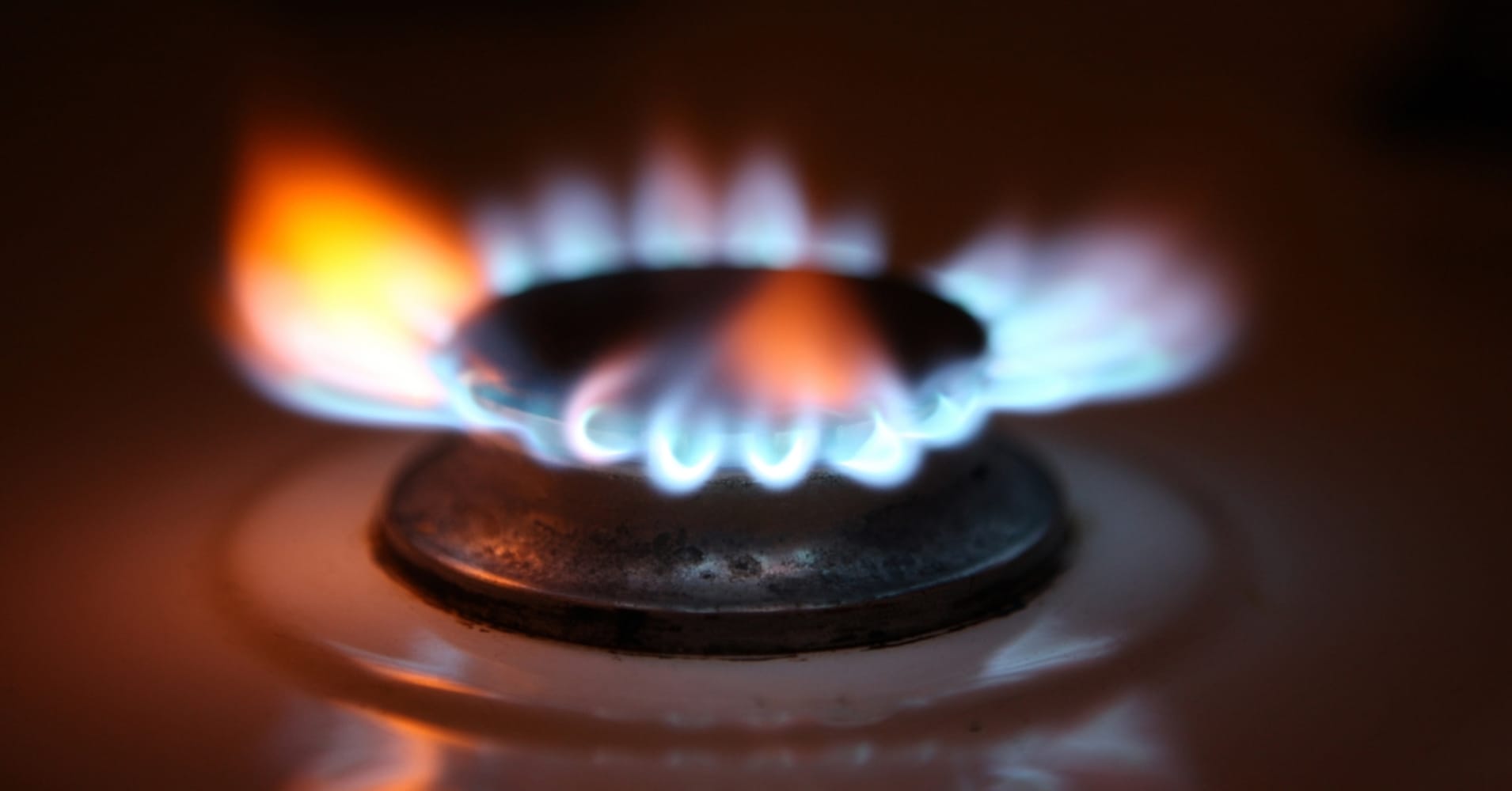 UK inflation rate eases to 2.8% in April, but slowdown is expected to ...