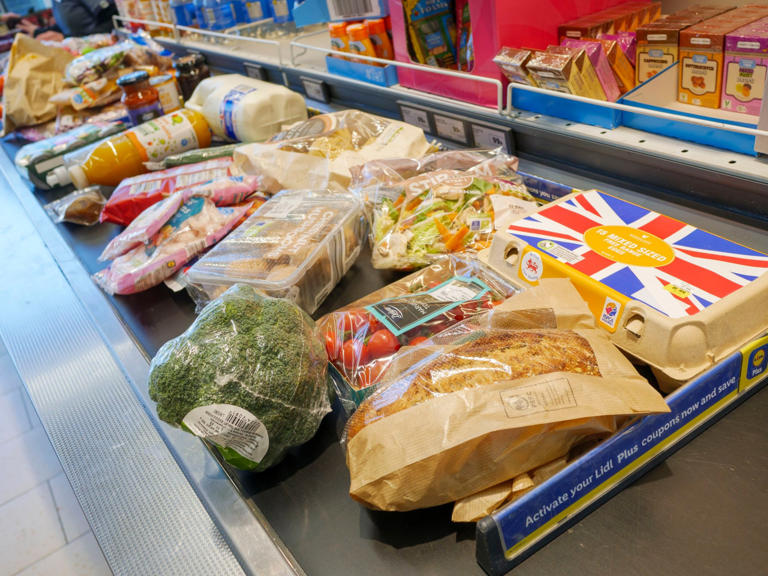 Supermarket bosses label egg, milk and bread price caps as 'preposterous'