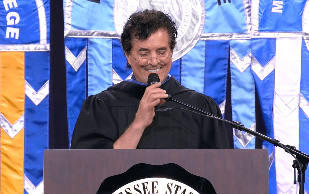 Big Machine CEO Scott Borchetta fires back at graduates booing 'AI ...