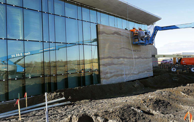 Opening delayed for $41M Pasco Aquatic Center. When you can tour it