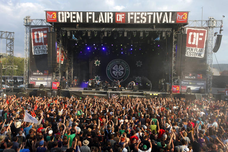 Camping, concerts & kids: 6 Open-Airs 2026, wo Familien willkommen sind ...