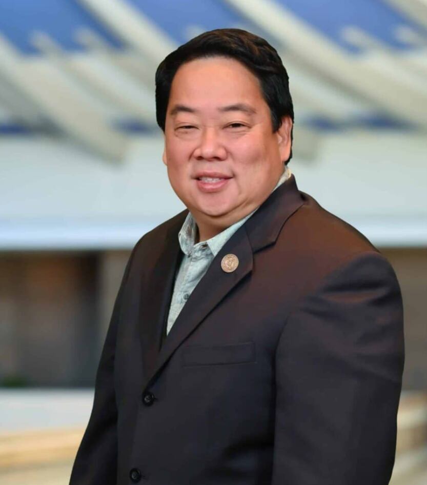 Prominent Hawaii department director steps down amid ongoing bribery ...