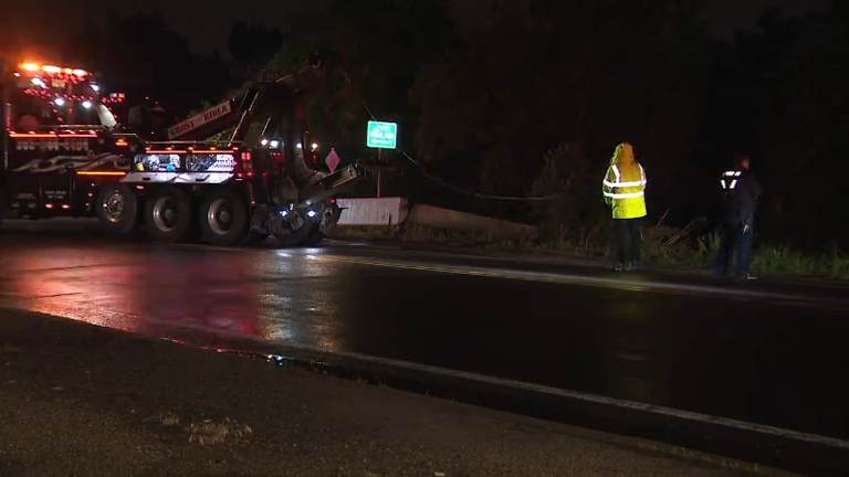 1 seriously injured after vehicle crashes into South Platte River