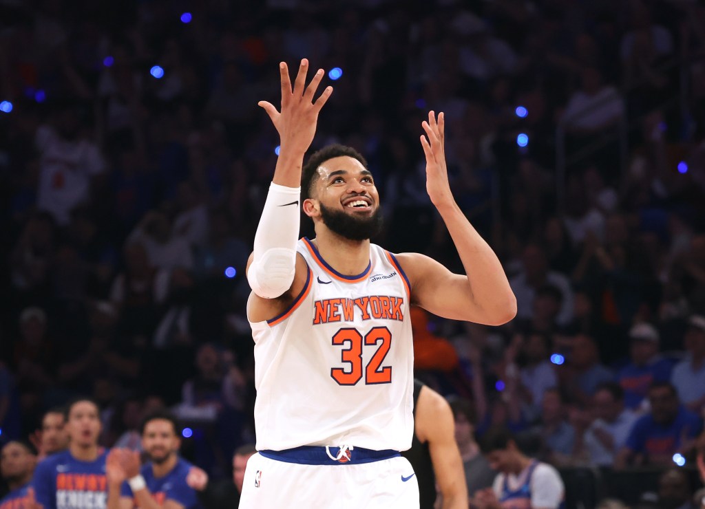 Knicks pull off insane rally to beat Cavaliers in thrilling OT Game 1 win