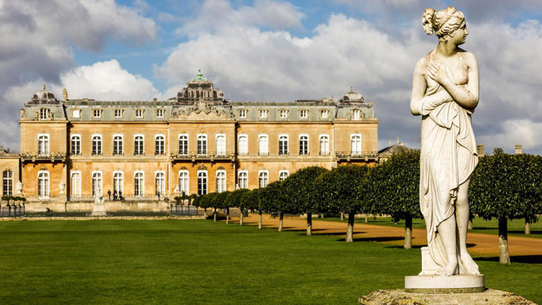 Estate appeals for missing 19th century paintings