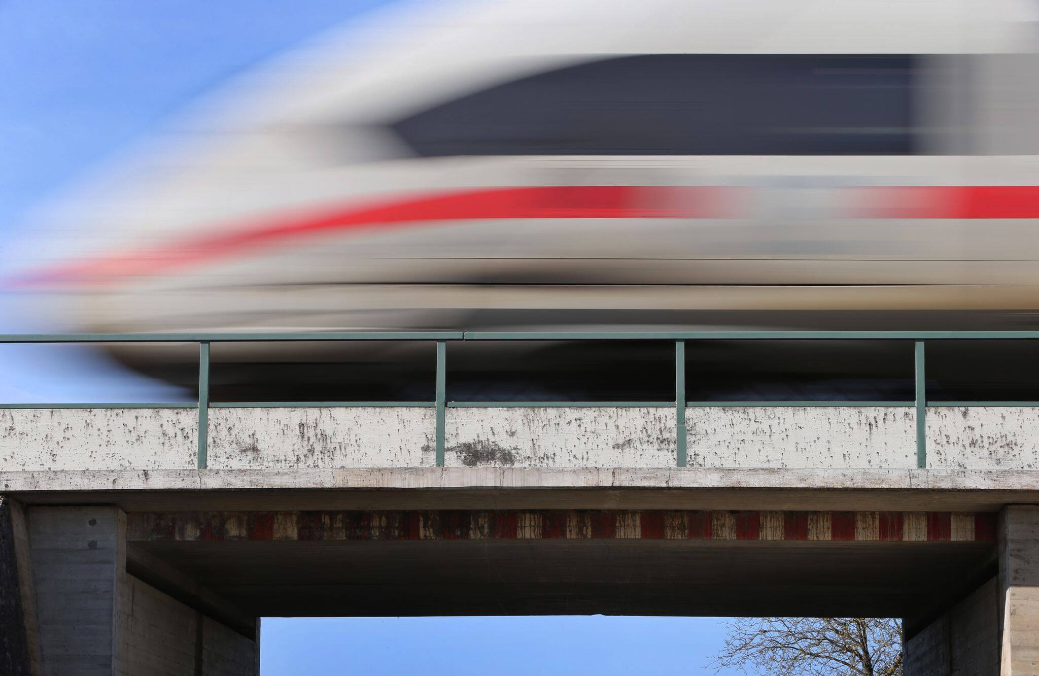 Bei Milliardenprojekt Augsburg-Ulm noch viele Fragen offen