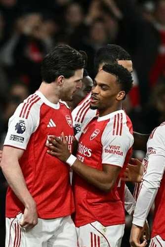 Arsenal win 1st EPL title after 22 years; now gunning for Champions ...