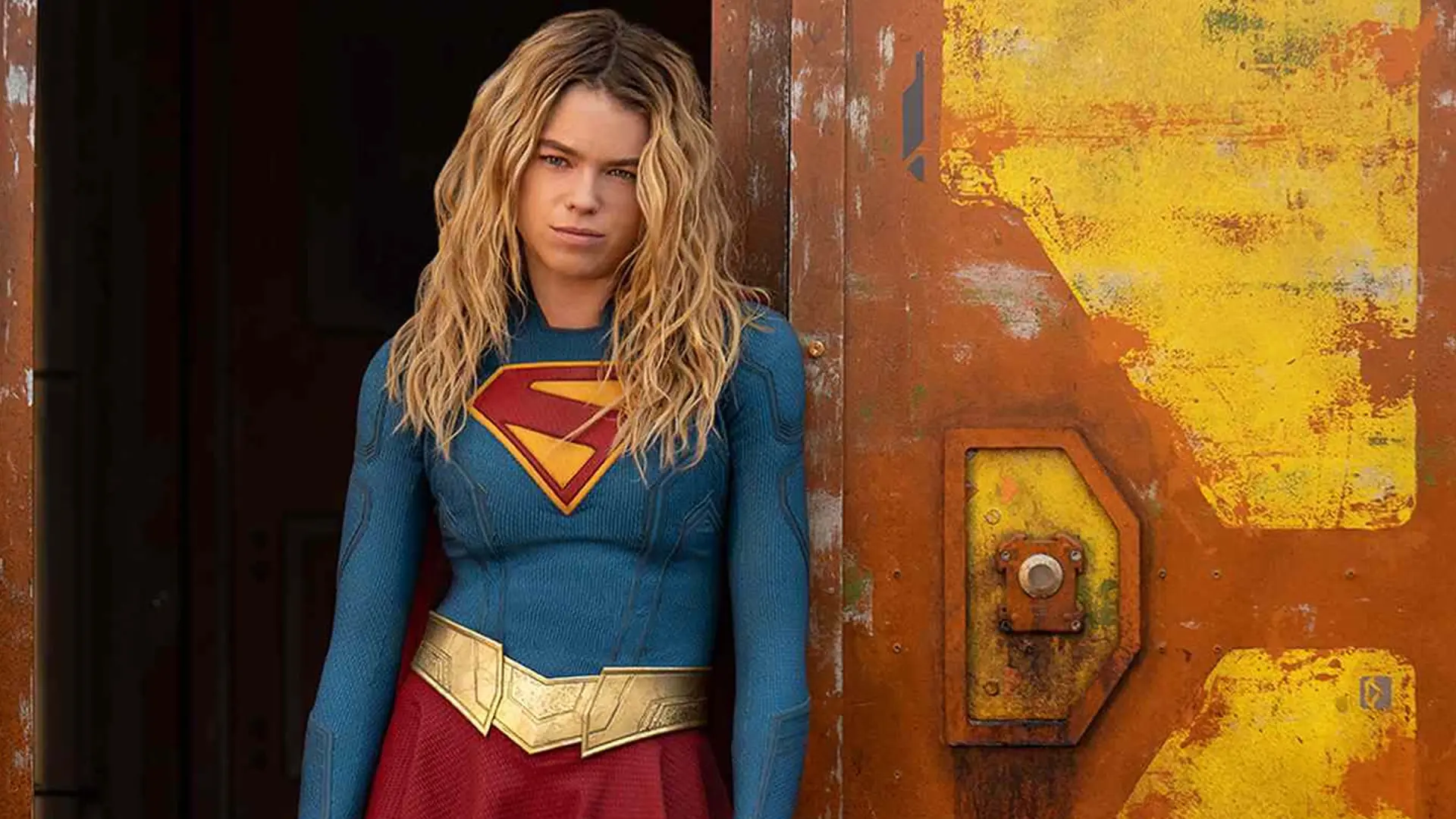 Supergirl deja un nuevo vistazo a Milly Alcock en la primera película ...