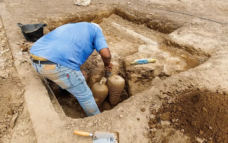 Newly uncovered sacred lake at Karnak sparks debate