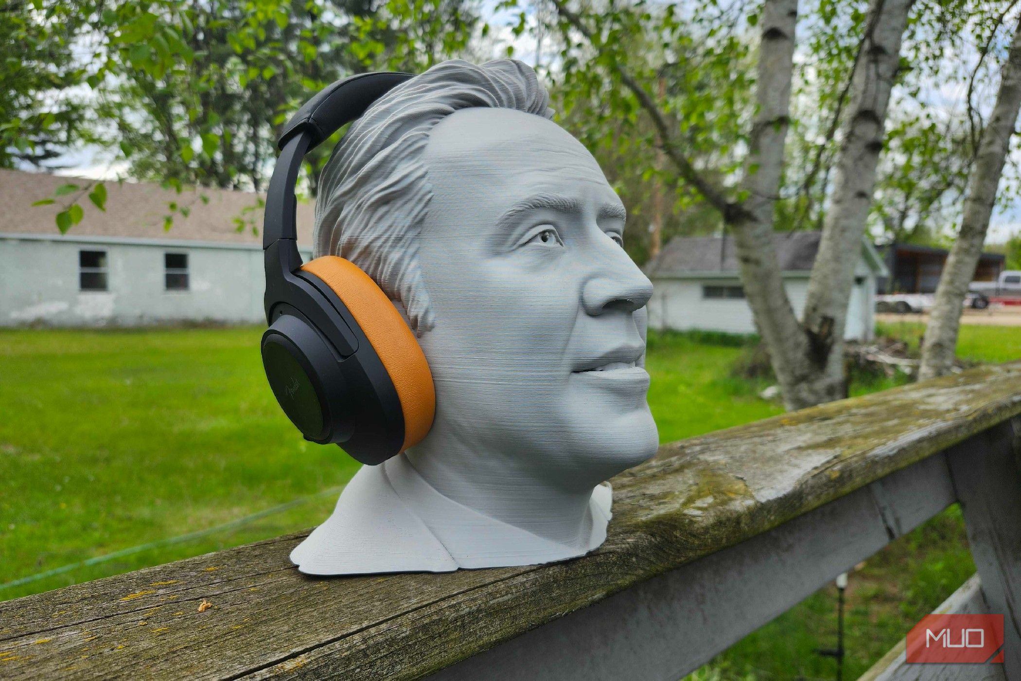 Fender's first headphones are the modular MIX, and they do something no ...