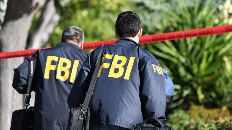 Feds seize $40M in gold bars, cash, Rolexes from senior US gov't ...
