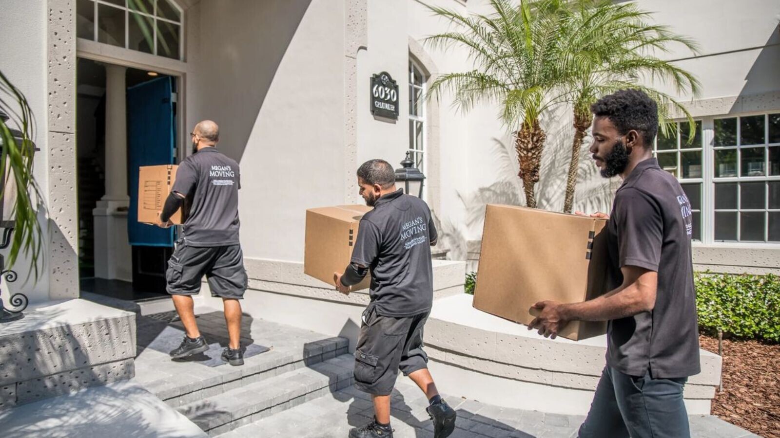 15 people share the 'rich' thing that instantly made them understand why